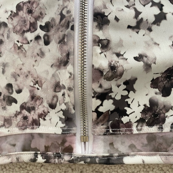 Anatomie | Tops | Nwt Anatomie Floral Long Sleeve Back Zipper Top Size ...